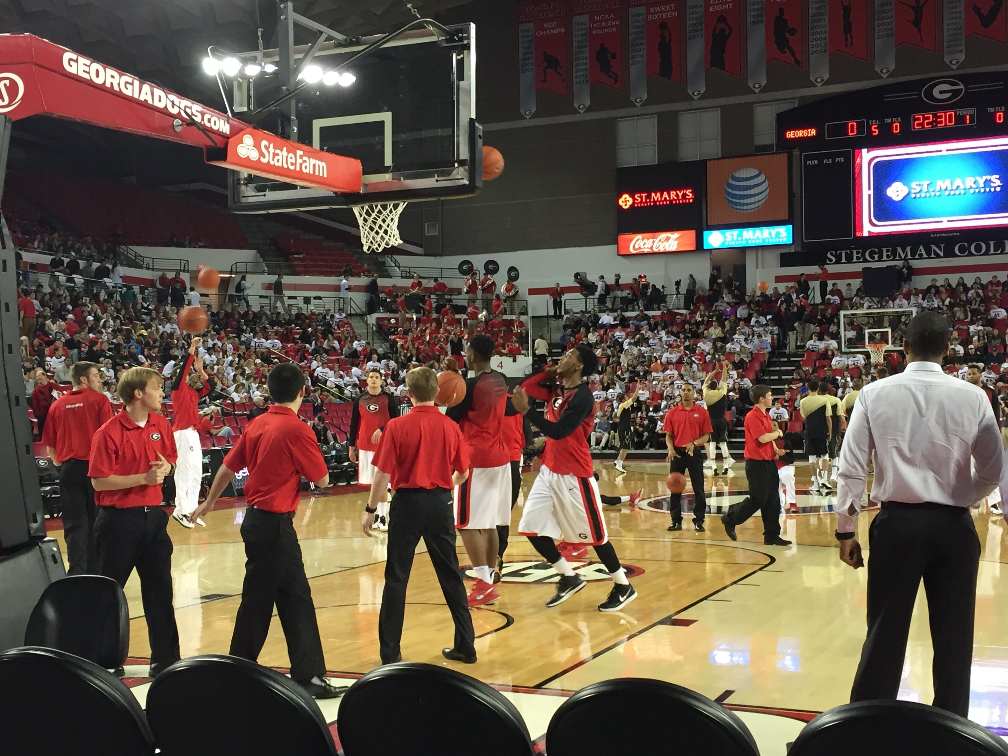 UGA's Men's Basketball Extends Winning Streak; Brings Fox One Win ...